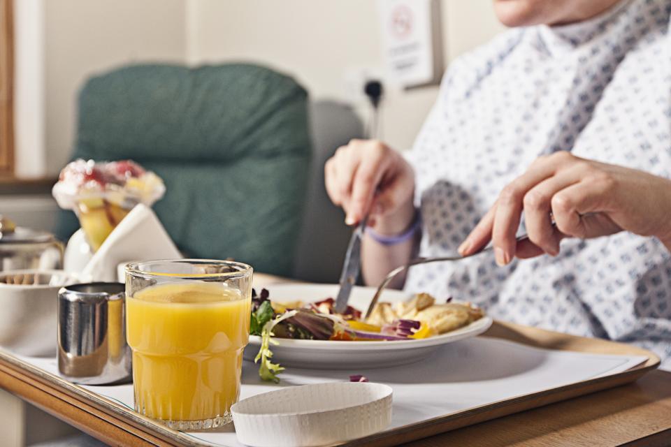 How Technology Can Help To Improve Hospital Food Service