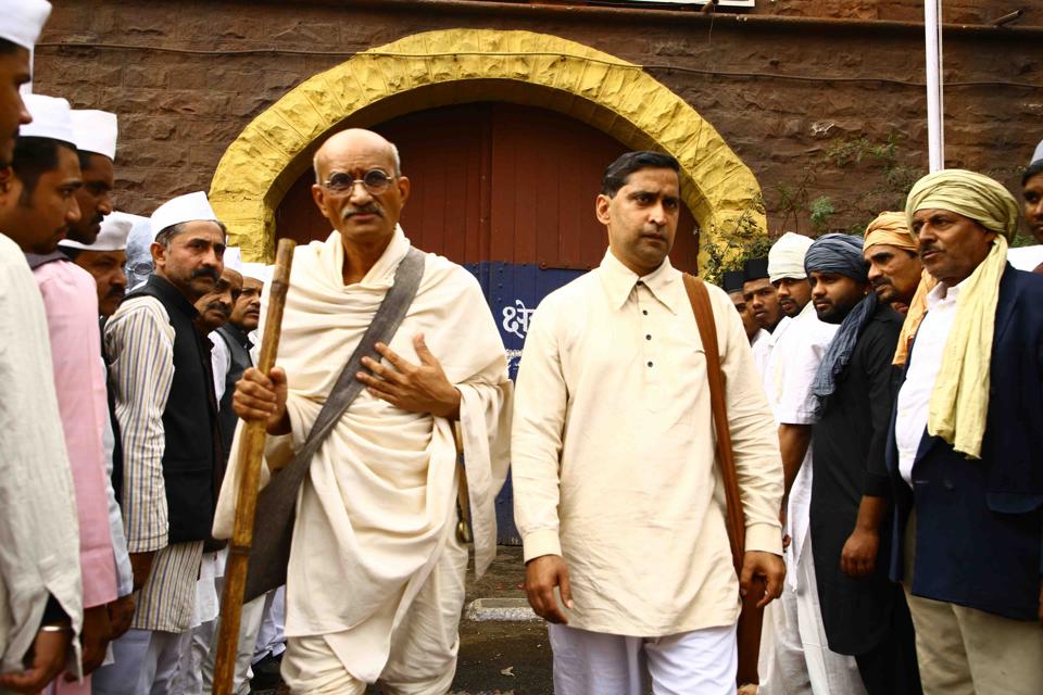 Rajkumar Santoshi Interview: Why The Indian Director Made ‘Gandhi Godse ...