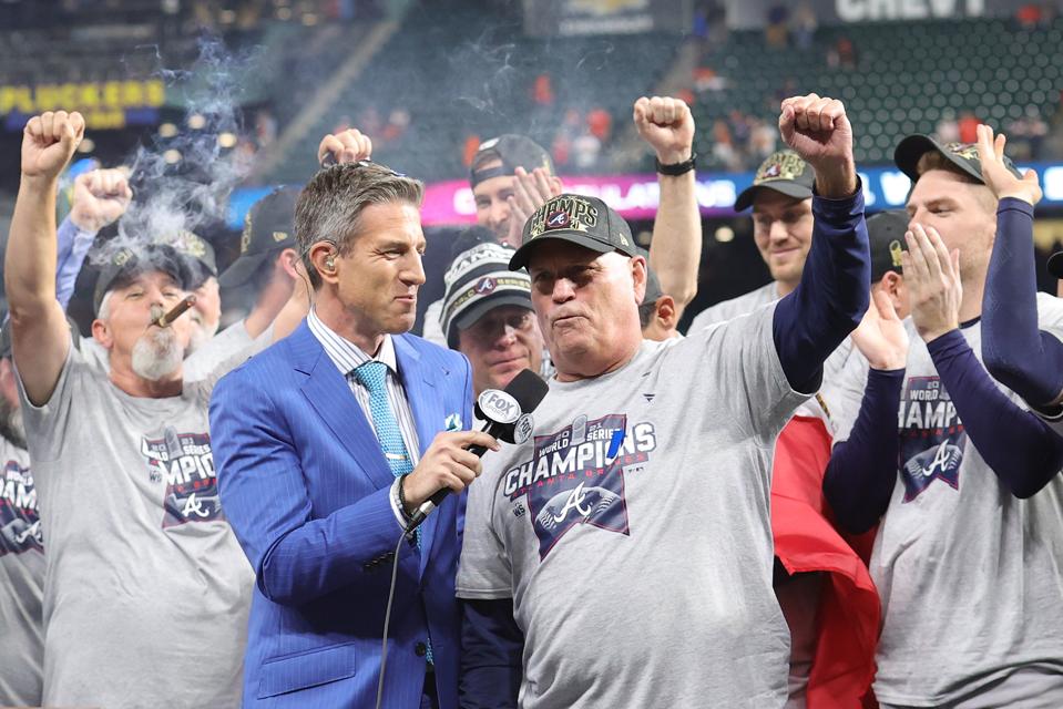 Atlanta Braves Extend Contract Of Manager Brian Snitker Through 2025