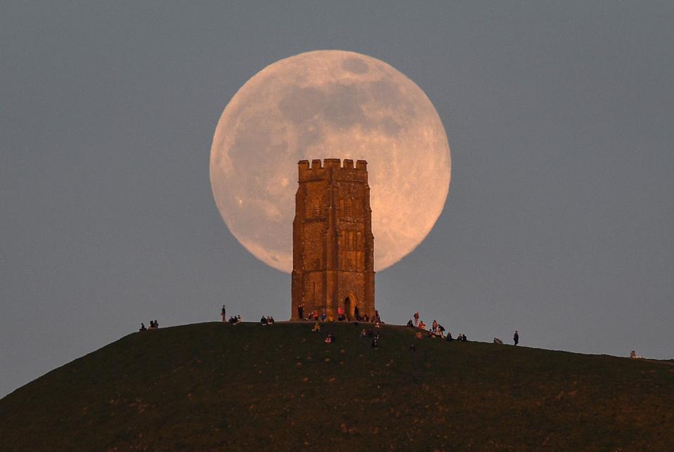 See A Full ‘Pink Moon’ Rise To Herald Easter: The Night Sky This Week