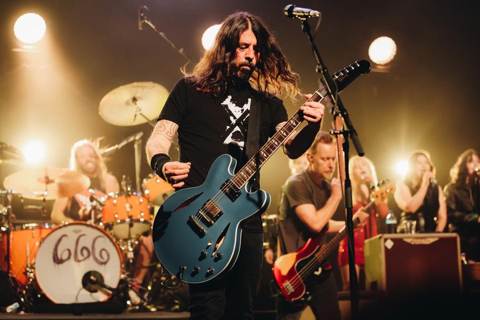 Dave Grohl Shows His Gratitude In New Trailer For Crown Royal Super ...