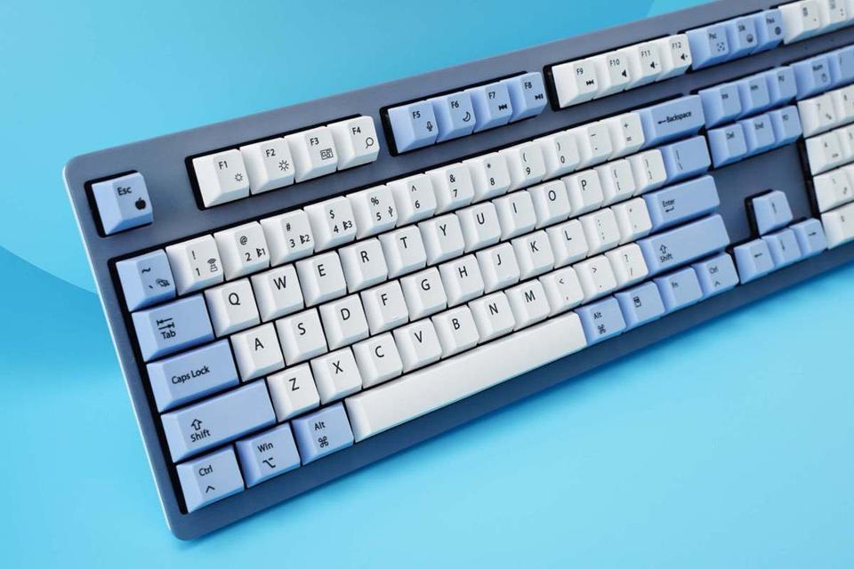 The Wombat Pine Professional Keyboard Is A Full-Size Mechanical Model ...