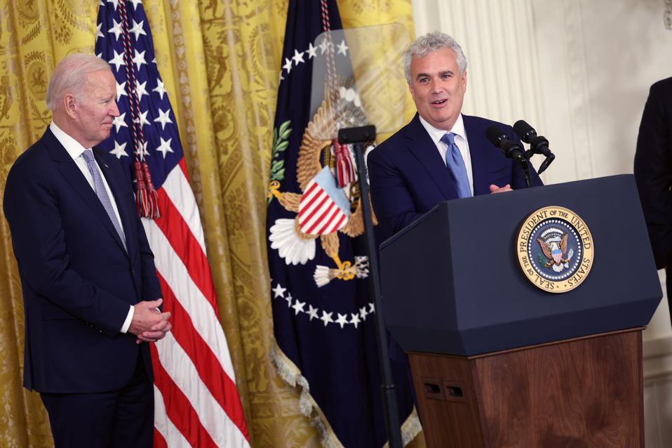 White House Misses Opportunity For First Woman Chief Of Staff