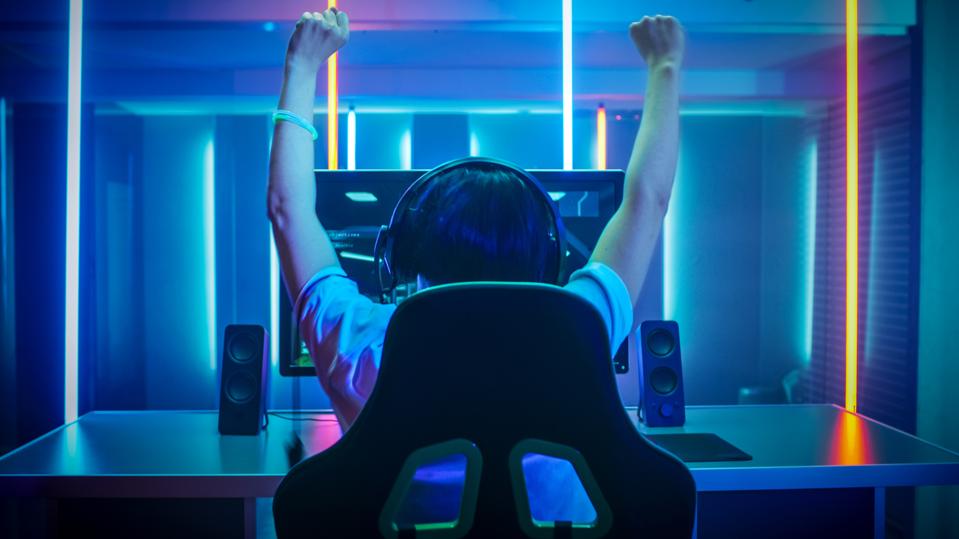 Play-To-Earn Won’t Work: This Web3 Gaming Startup Wants The Industry To ...