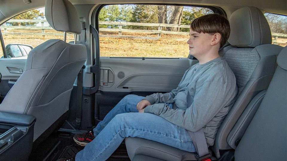 Most Minivan Seat Belt Reminders Aren’t Great, But The Toyota Sienna ...