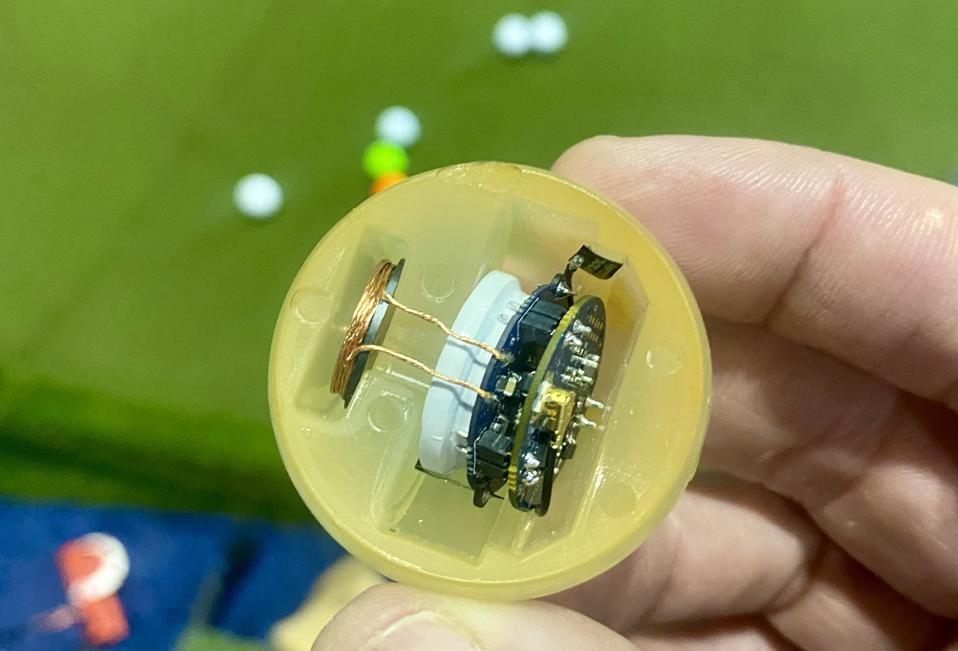 OnCore Unveils ‘i-Roll’ Smart Golf Ball As First Step To Its Genius Ball