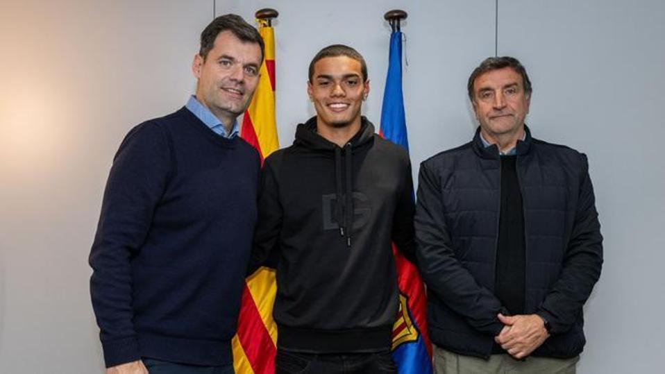 FC Barcelona Officially Announce Signing Of Ronaldinho’s Son Joao Mendes