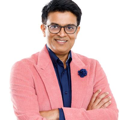 Human-Centric Leadership In The Age Of AI: Balancing Tech And People