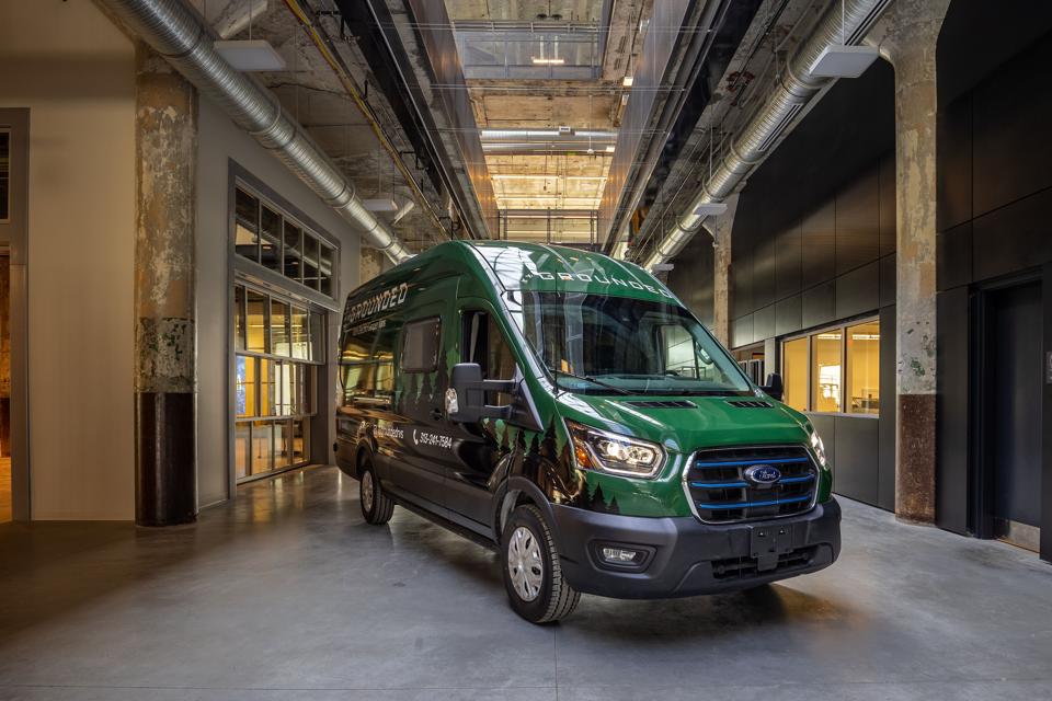 Grounded Unveils The World’s First Smart Electric RV