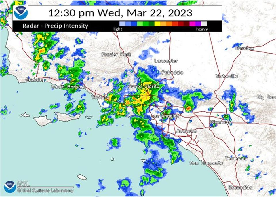 The Los Angeles Tornadoes - A Meteorologist Breaks Down The Science
