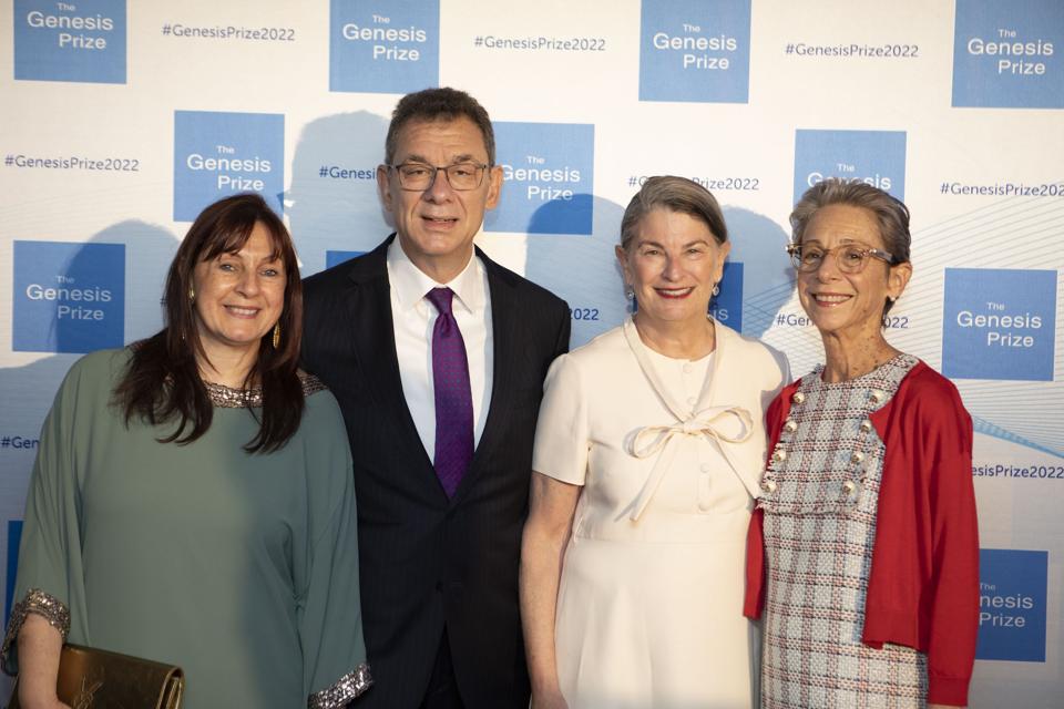 When It Comes To Successful Communications In The C-Suite, Pfizer’s ...