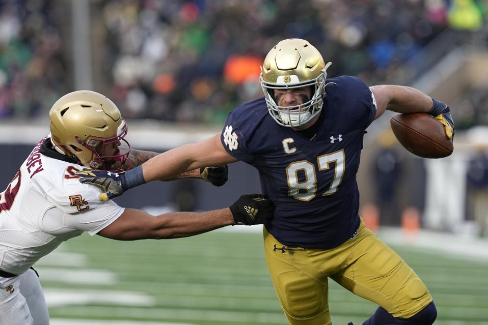 NFL Draft: Notre Dame’s Michael Mayer Could Be Just What The Green Bay Packers Need