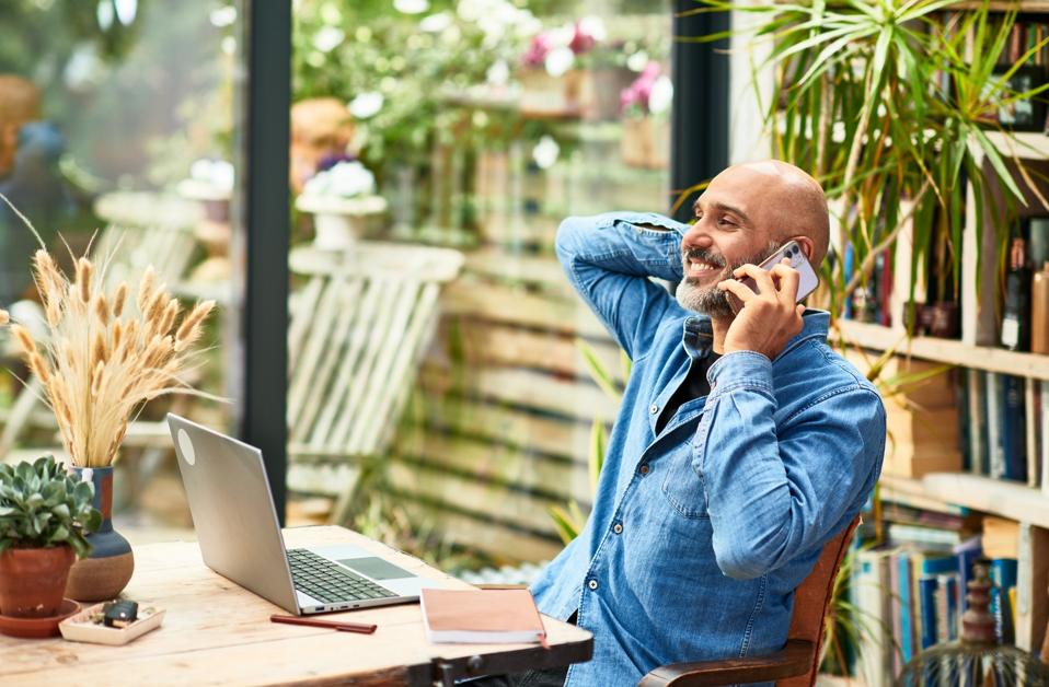 What You Need To Know About Finding And Working With Job Recruiters