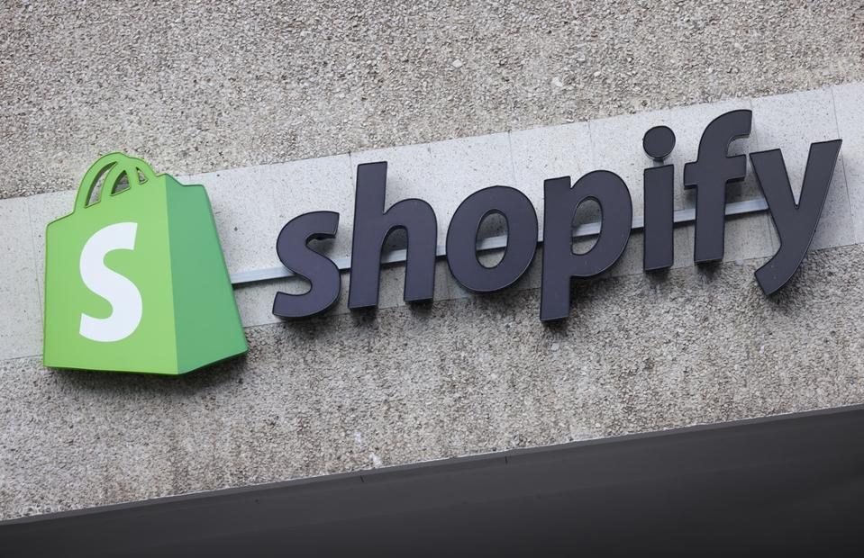 In Shopify Support, Effective Managers Act As Mission Enablers