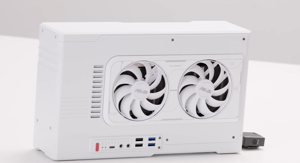 This Tiny PC Case Will Leave You In Awe