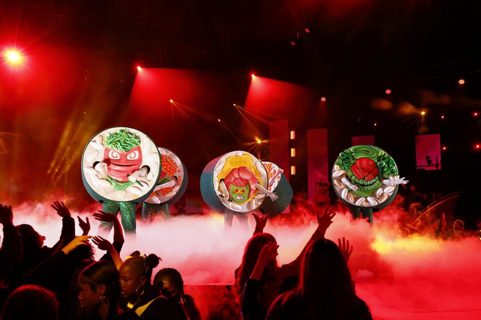 Fans Rage Over ‘The Masked Singer’s’ Semifinals Shocker: California ...