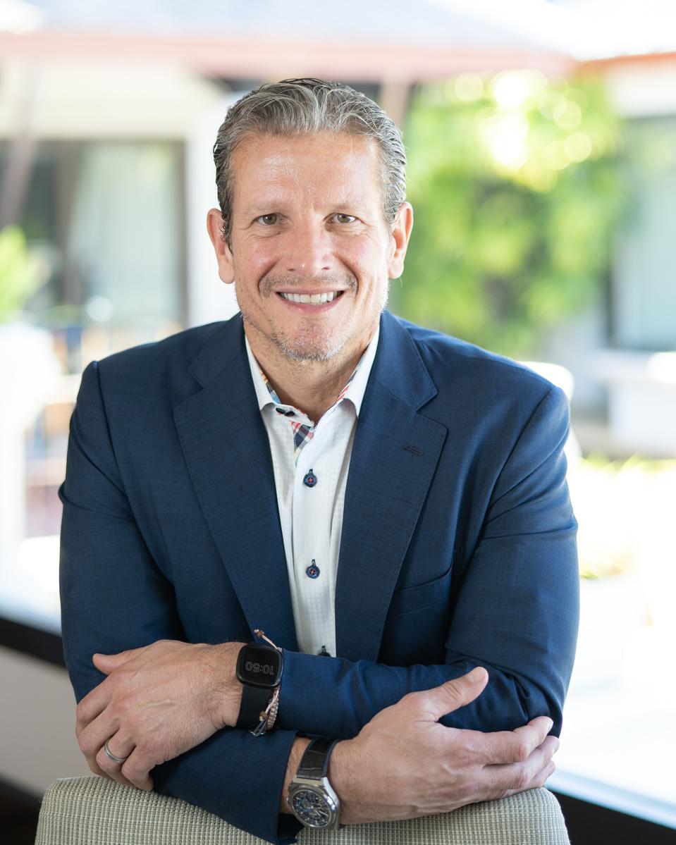 Billionaire Richard Li-Backed Singapore Insurtech Unicorn Raises $196 ...