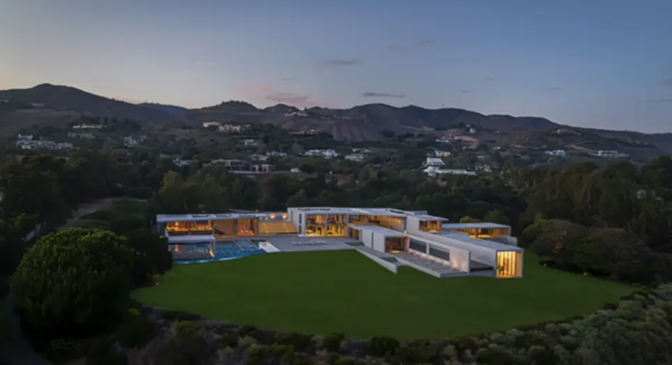 Beyoncé And Jay-Z Purchase Los Angeles Mansion For $200 Million—The Most Expensive Home In ...