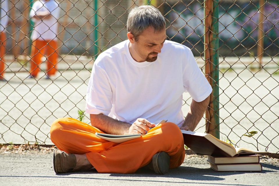 Mellon Foundation Awards New Grants To Expand Prison Higher Education