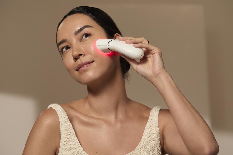 Celeb Loved NuFACE Launches Its Most Advanced Anti-Aging Device Yet
