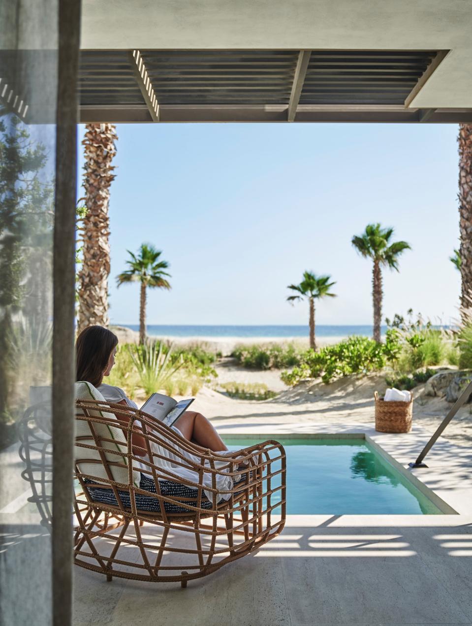 A Visit To The Remote Four Seasons Los Cabos Is A Dreamy Wellness ...