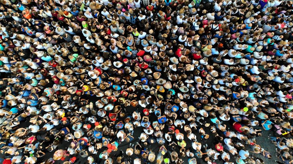 3 Tips For Standing Out In A Crowded Market