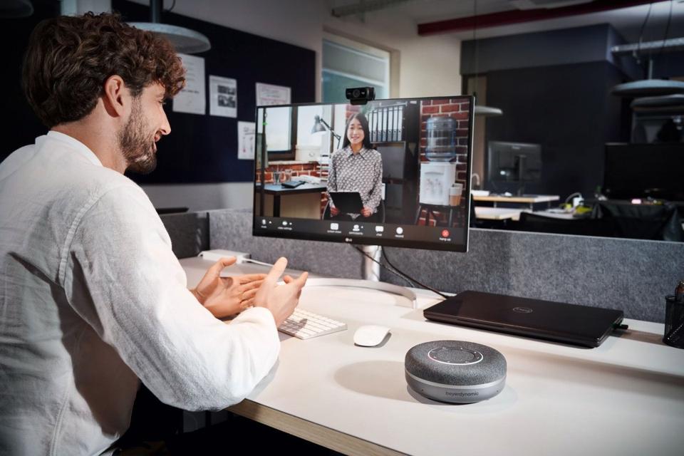 Beyerdynamic Space Max Speakerphone Is ideale For Larger Meetings