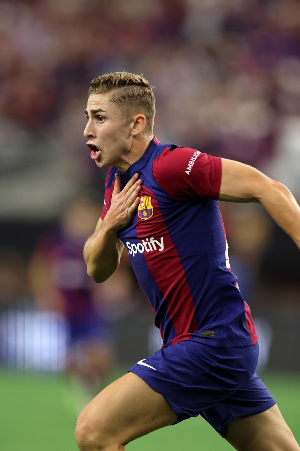 Fermin Lopez Scores FC Barcelona Screamer Vs. Real Madrid (VIDEO)