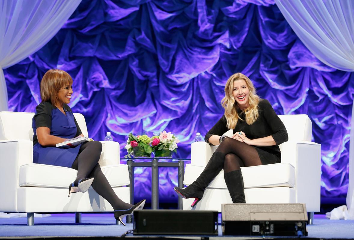 Sara Blakely Teaches Us How To Turn A Fear Of Public Speaking Into A ...