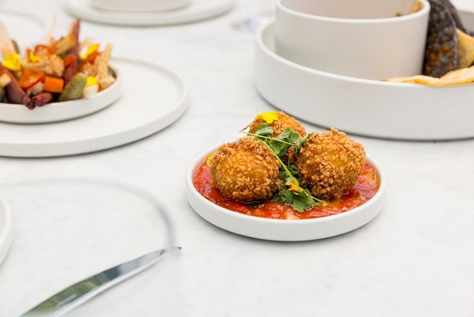 Four Seasons Los Angeles At Beverly Hills Opens First Onsite Vegan ...