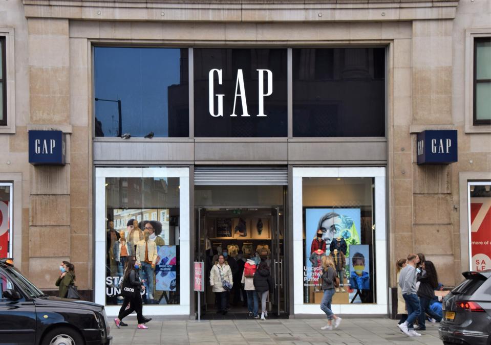 Gap Merchandise Will Be Sold By Macy’s
