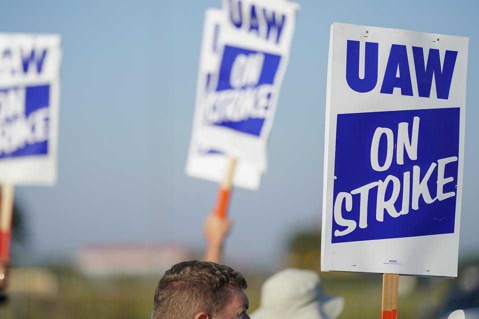 UAW Strikes Begin As Ford, General Motors And Stellantis Fail To Reach ...