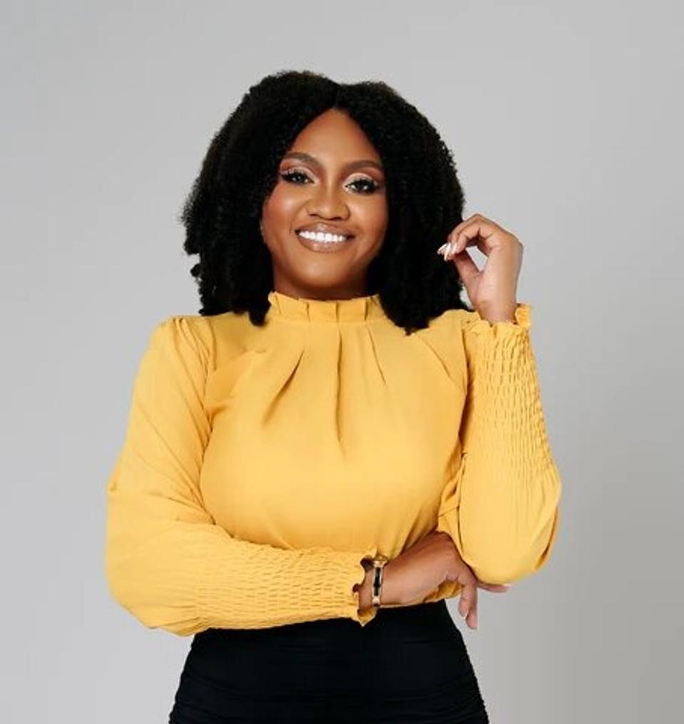 BLAQ Luxury Hair CEO Went From Waiting Tables To Building A ...