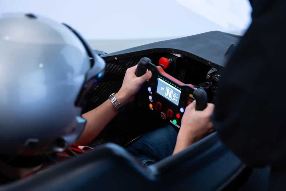 The World’s Best Simulator? Driving An F1 Car In The Dynisma DMG-1