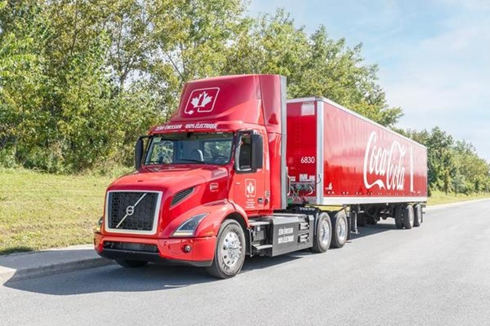 Tesla Isn’t The Only Company Offering Electric Class 8 Trucks