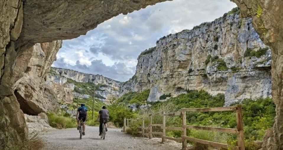 New 1,200 Mile Cycling Route From Lisbon Through Central Spain Planned