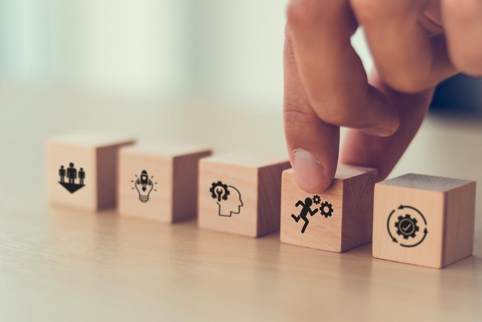 Build Resilient Organizations: 5 Shifts In Your Organizational Culture