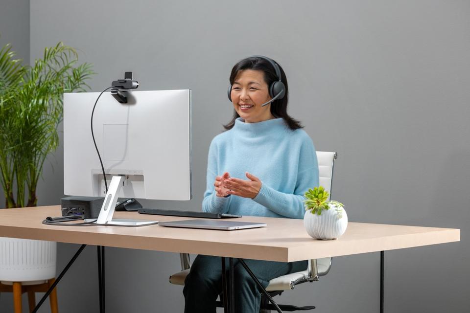 Logitech Unveils Zone Wireless 2 AI-Powered Headset