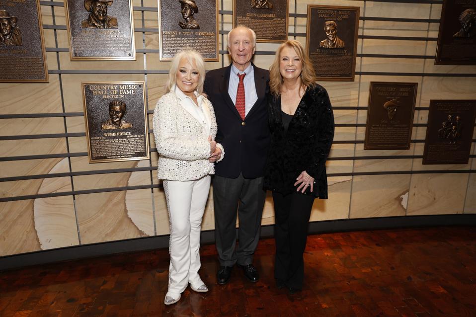 Tanya Tucker, Patty Loveless And Songwriter Bob McDill Inducted Into ...