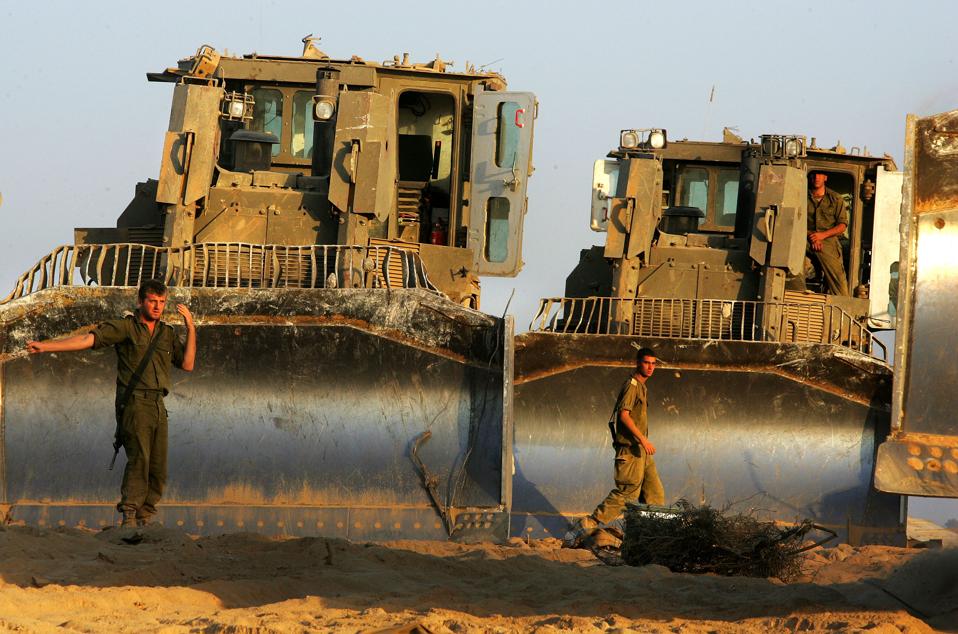 Israel’s Armored Caterpillar Bulldozers Will Be Active in Gaza