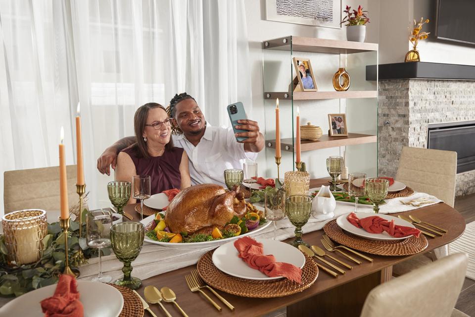 Their Thanksgiving Dinner Went Viral In 2016. Now You Can Join Them