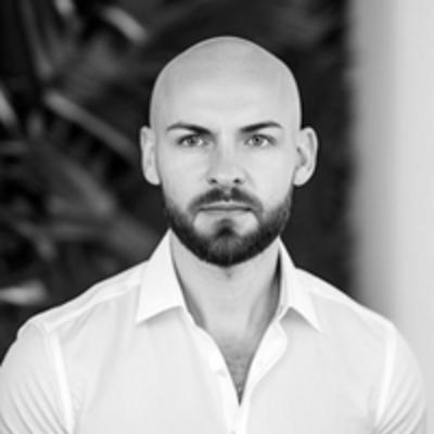 Stop Calling Your Work Colleagues 'Family'