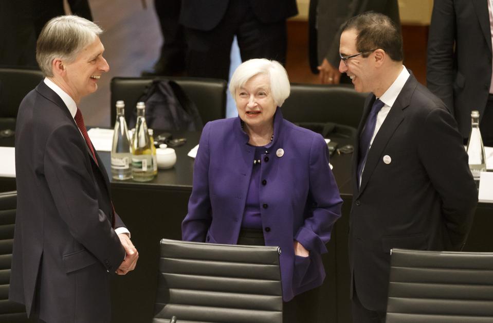 Trump Should Tell Yellen: 'You're Fired'