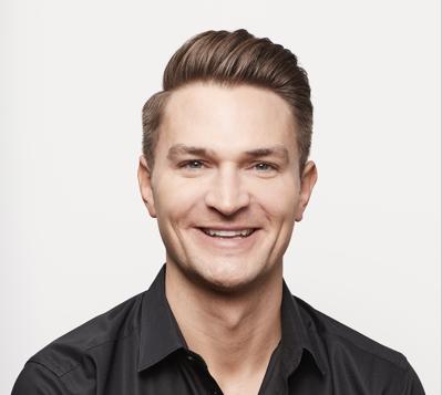 Top YouTube Shorts Creator Justin Flom Makes Magic In Walmart