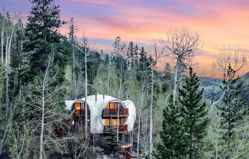 Dome-Shaped Condo Is A Standout Among Vail Ski Homes