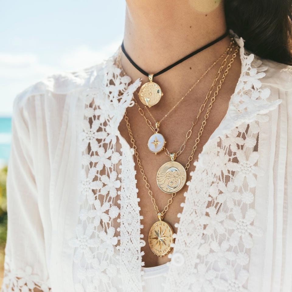 Holiday Gift Guide 2023: 12 Best Travel-Inspired Jewelry Pieces