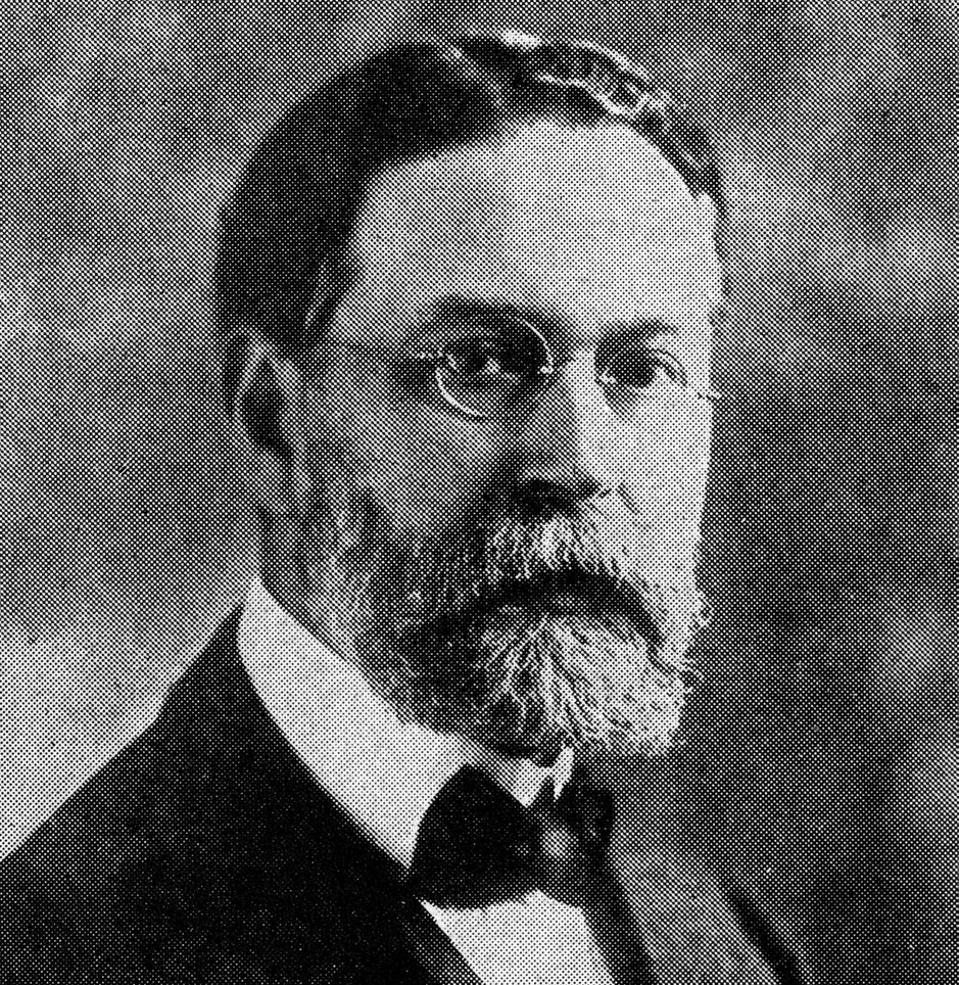 Moores Lean On 1916 Tax Expert To Argue No Realization Means No Income