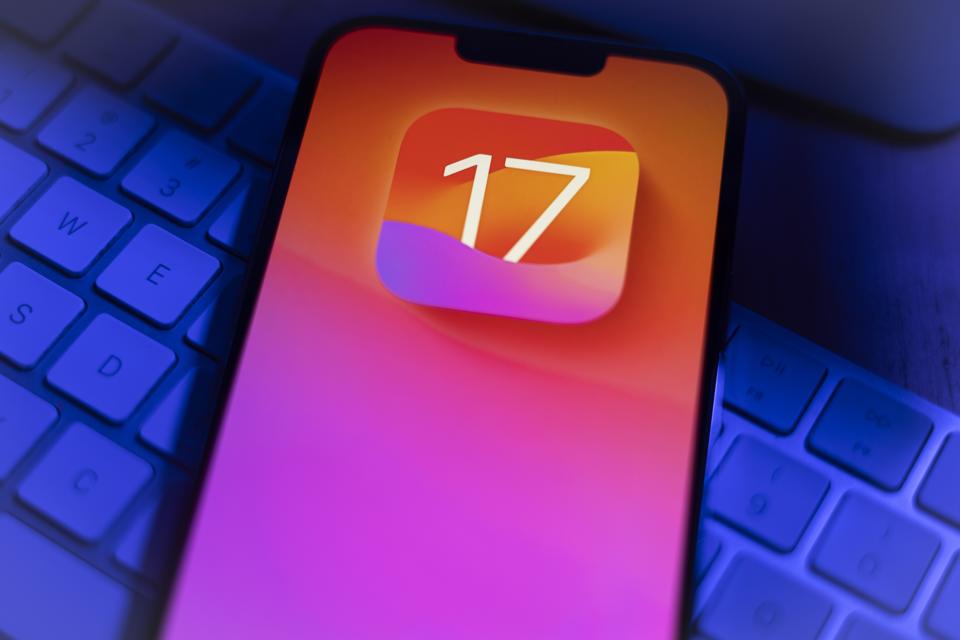 Law Enforcement Issues iOS 17 Security Warning Over NameDrop Feature