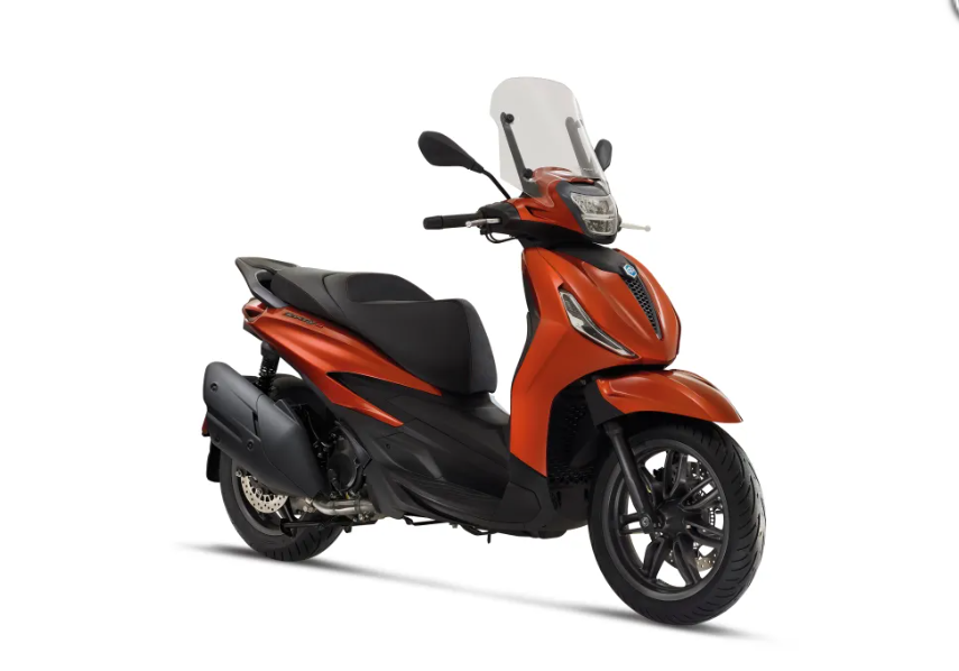 Test-Riding The 2024 Piaggio BV400 S Scooter