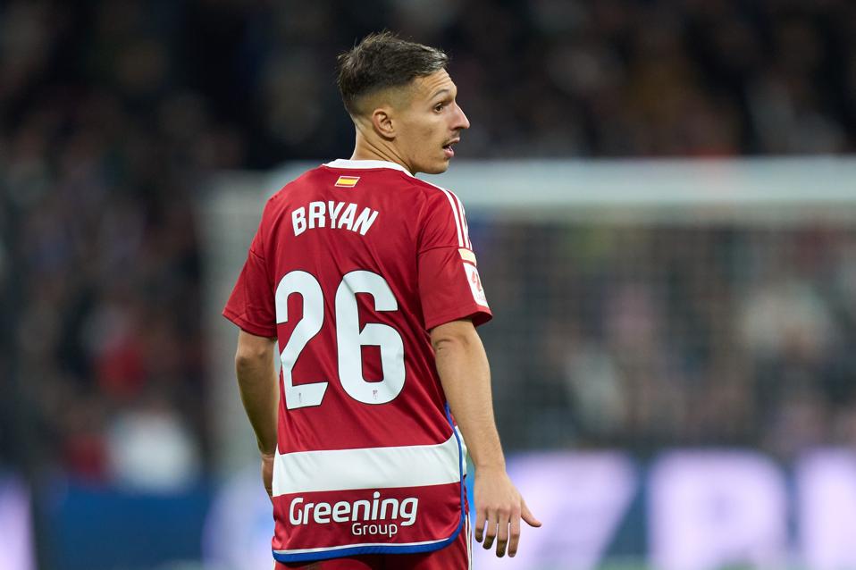 Bryan Zaragoza’s Move From Granada To Bayern Munich Is A Bargain